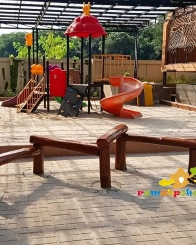 Zig Zag Stepper dimensi playground 2.5 x 1 M, T 50 CM | TOKO Playgroound