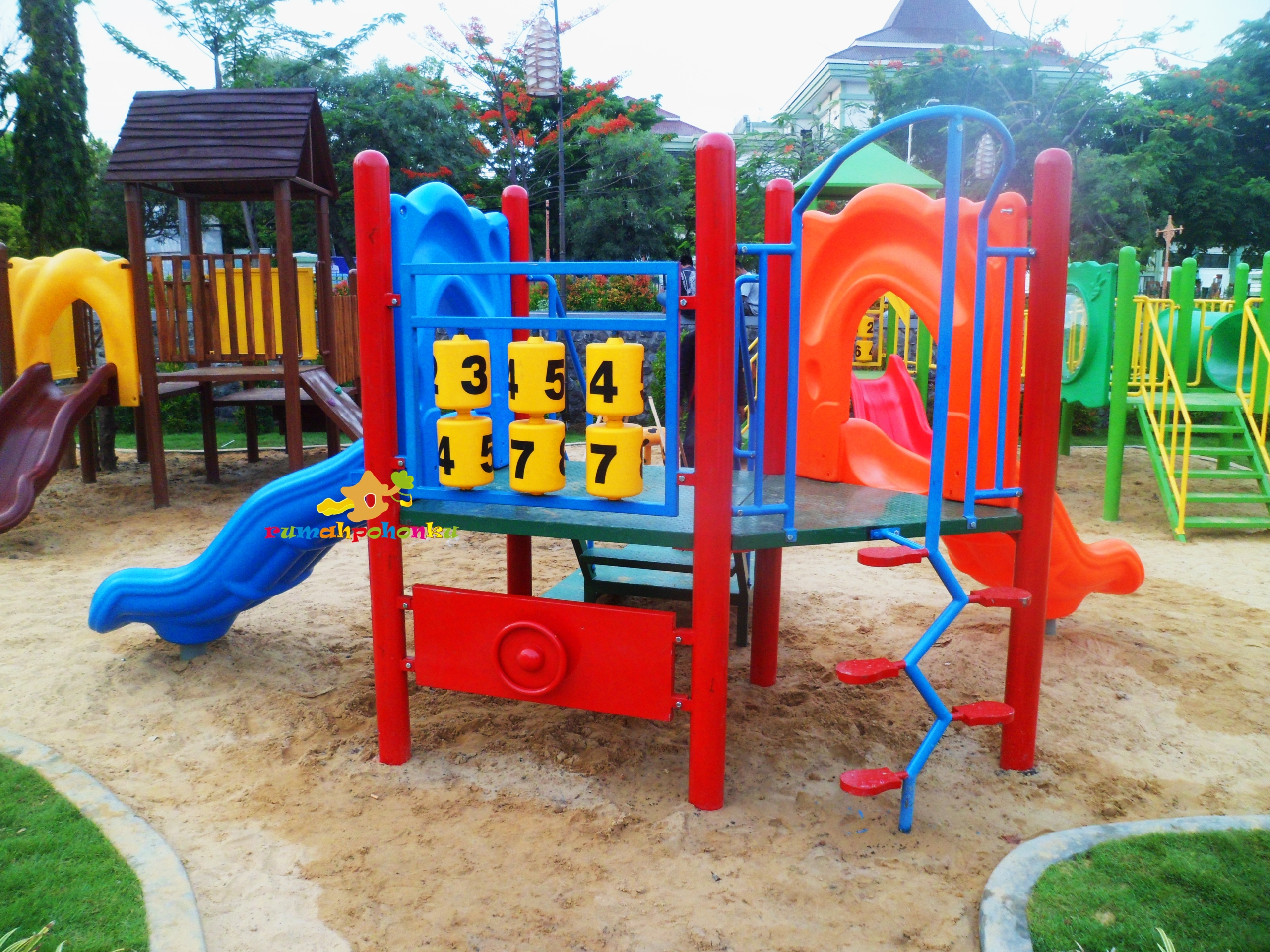 Playground Simple Play Tower 5 | TOKO Playgroound
