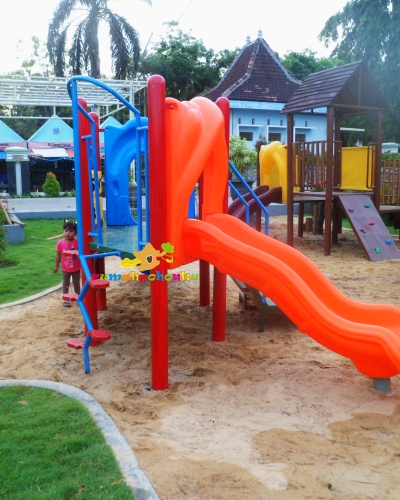 Playground Simple Play Tower 5 | TOKO Playgroound